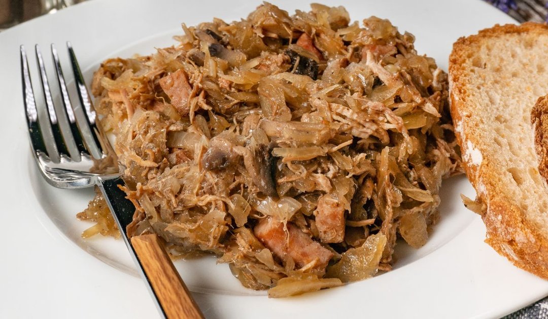 W każde święta wszyscy zachwalają mój bigos. Cały sekret tkwi w jednym ...