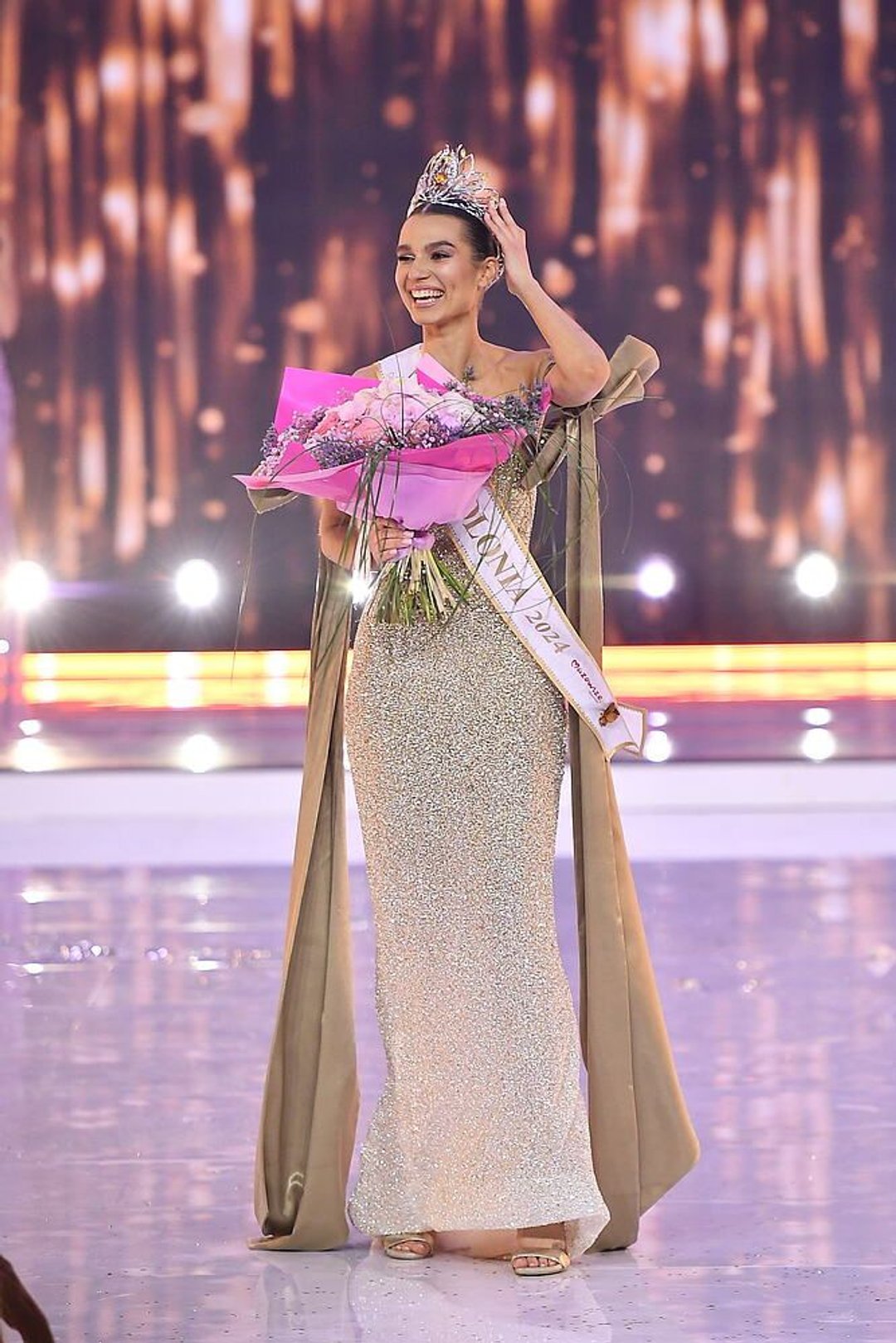 Maja Klajda została Miss Polonia 2024. Kim jest? Wiek, narzeczony ...