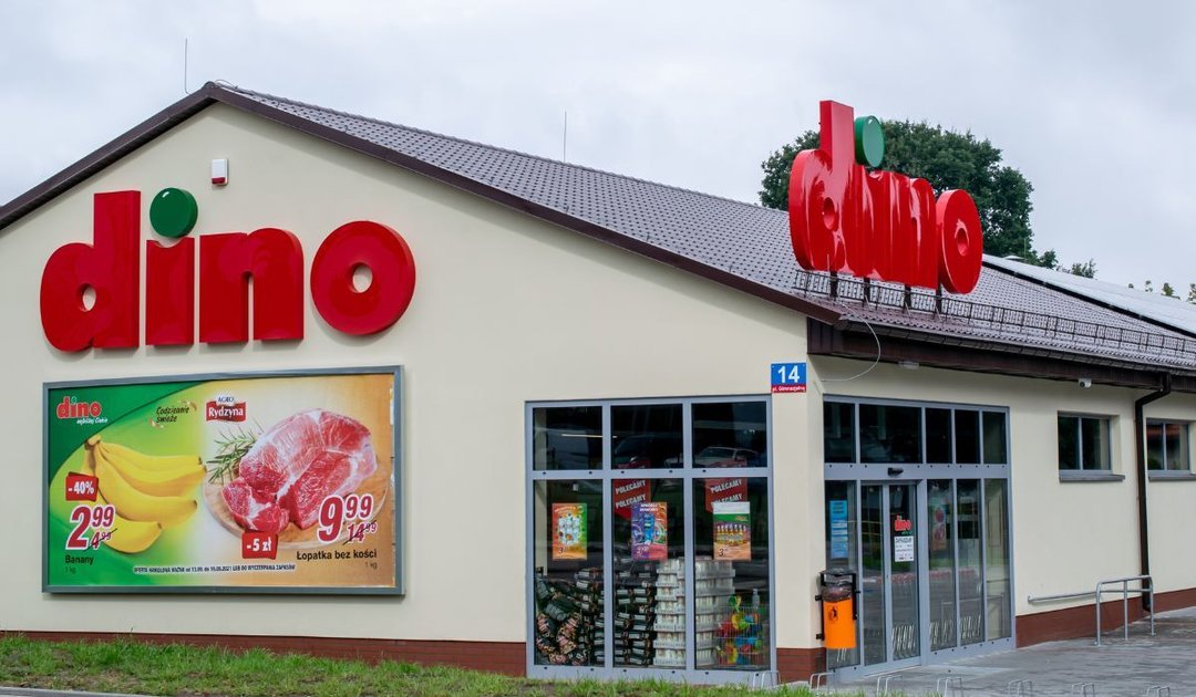 Jutro Dino zmienia godziny otwarcia. Trzeba się śpieszyć, szansa na hity za bezcen