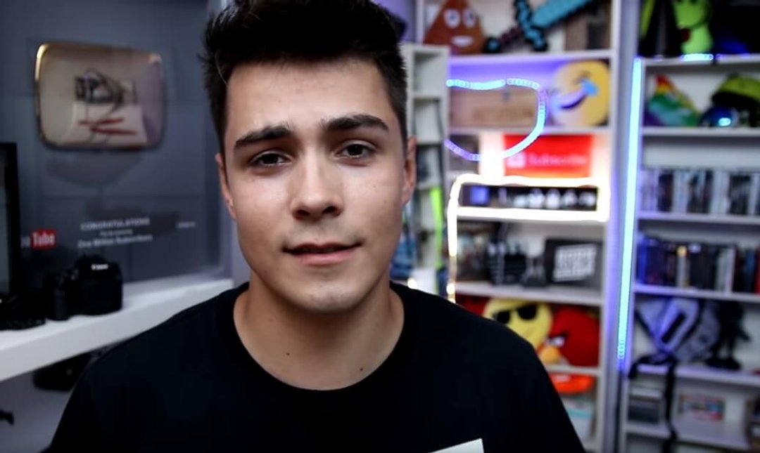 Gdzie mieszka Rezi? YouTube dał mu życie w luksusie | Lifestyle Lelum