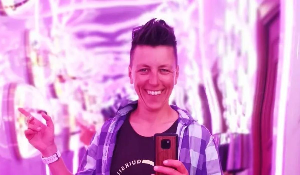 Ane Pižl poprowadzi "Miasto kobiet". Jest pierwszą osobą niebinarną w ...