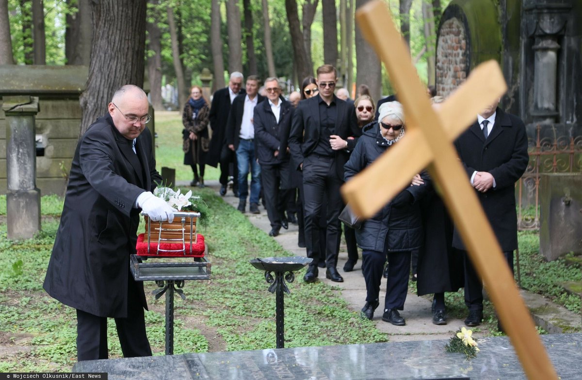 Monika Jaruzelska zjawiła się na pogrzebie Marii Kiszczak. Zdumiewające ...