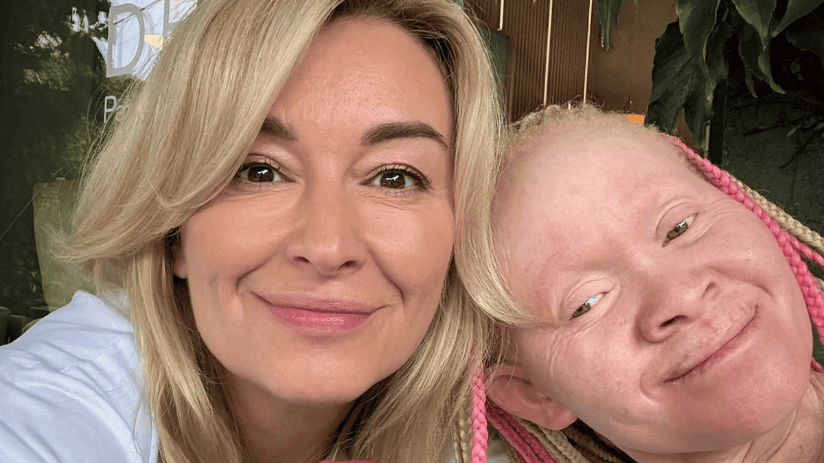 Jak wygląda adoptowana córka Martyny Wojciechowskiej? | Świat Gwiazd