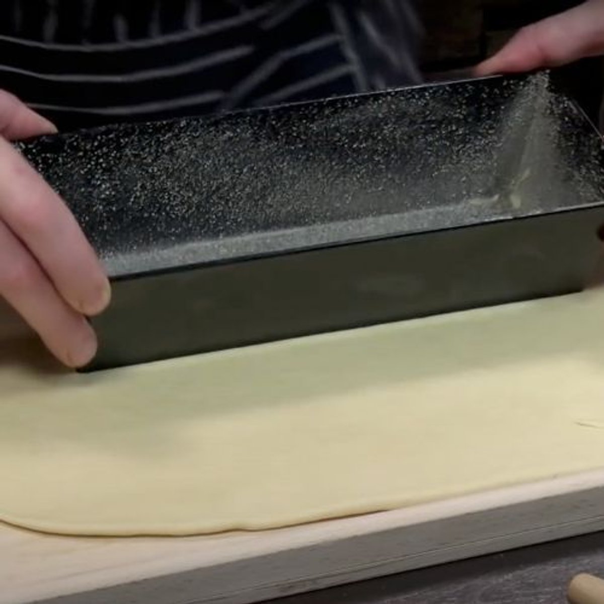 Na sylwestra podam chlebek z serem i czosnkiem. Ten przepis Strzelczyka jest hitem w moim domu ...