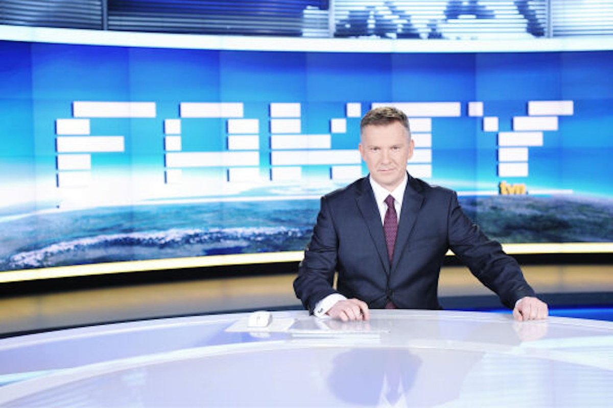 Czekał do ostatniej chwili. Zaskakujące zakończenie "Faktów" TVN | Goniec