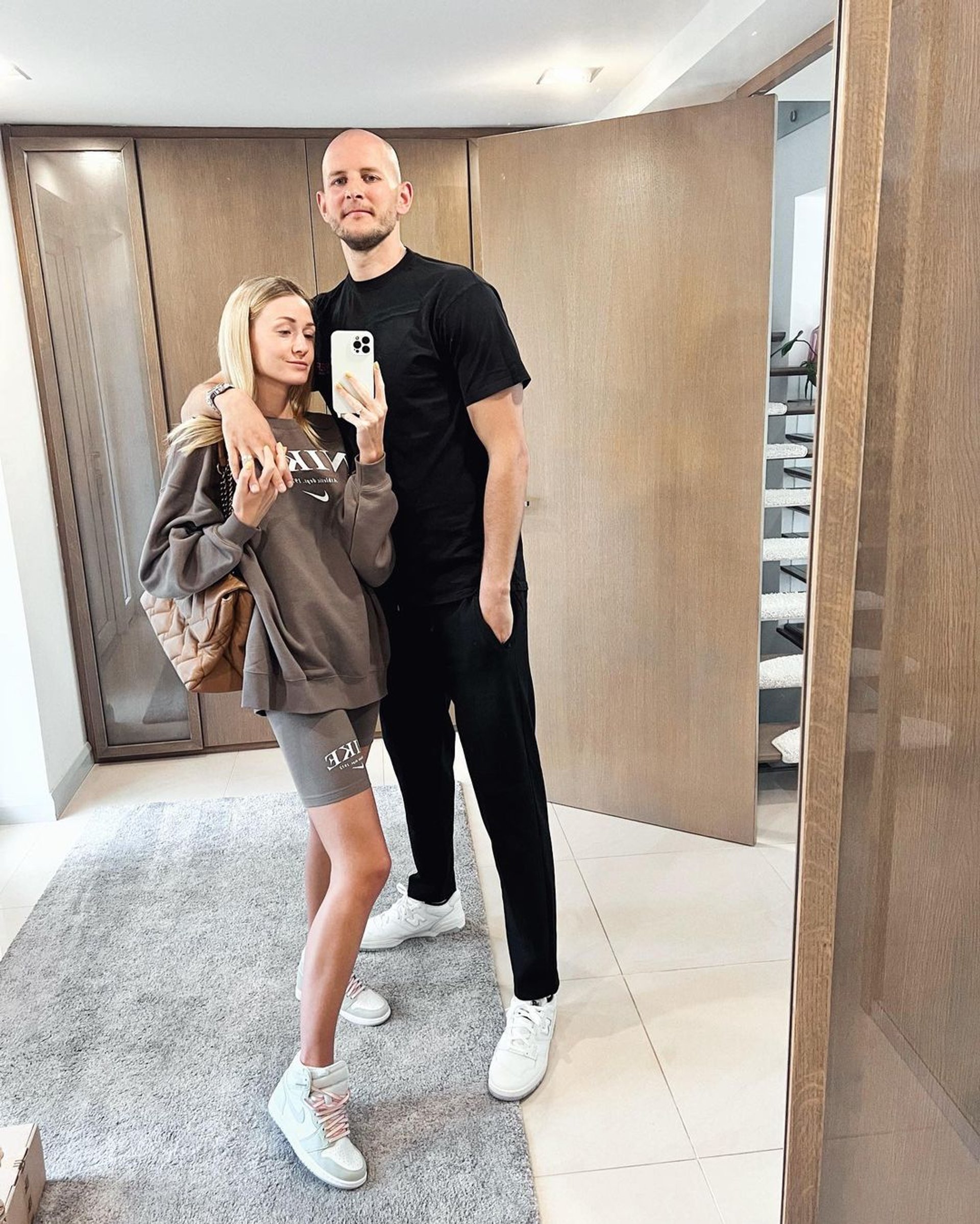 Kim jest żona Bartosza Kurka? | Gorące Tematy