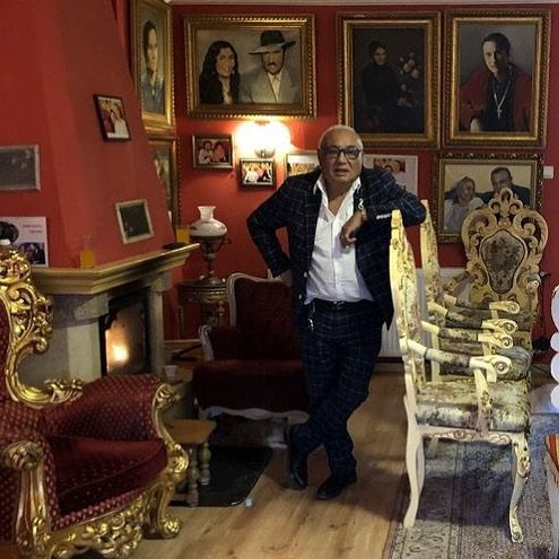 Don Vasyl skarżył się, że jego pałac do niczego się nie nadaje. Tak ...