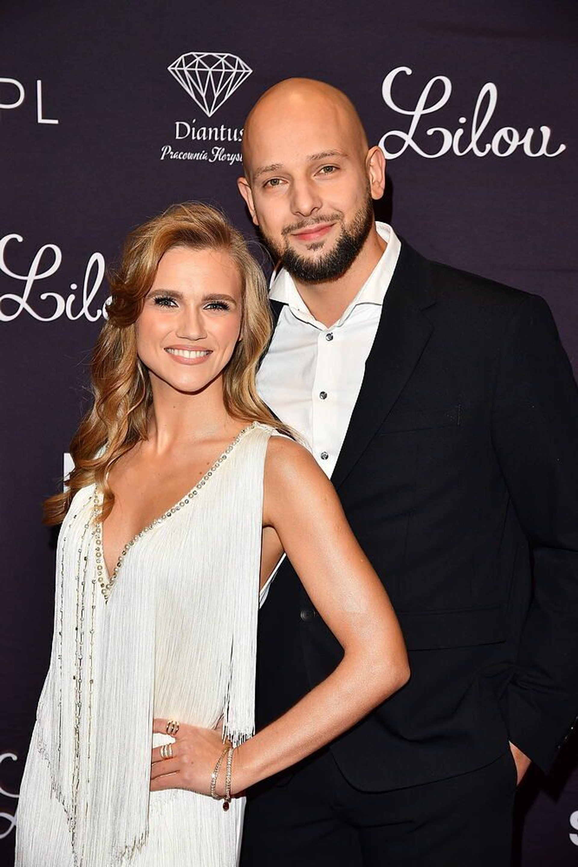 Agnieszka Kaczorowska powiększyła biust? | Świat Gwiazd