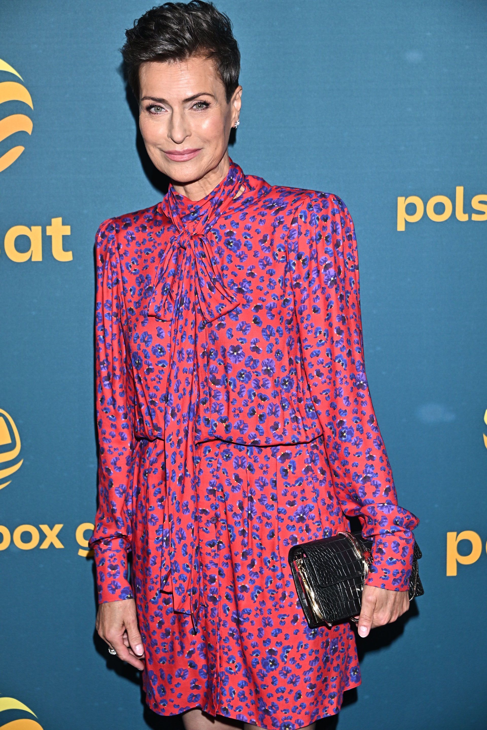 Danuta Stenka w dziewczęcej, bardzo krótkiej stylizacji. Kto by ...