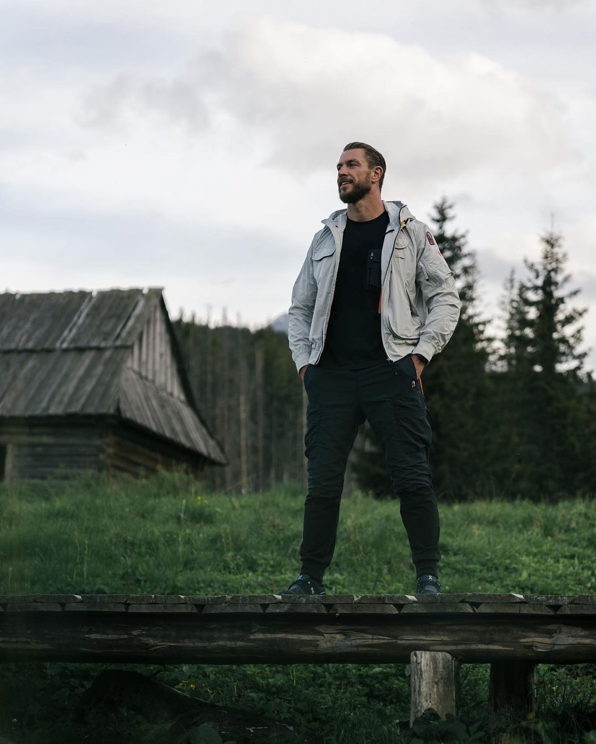 Dariusz Pachut w krótkich włosach. Jak wygląda? Zdjęcia | Świat Gwiazd