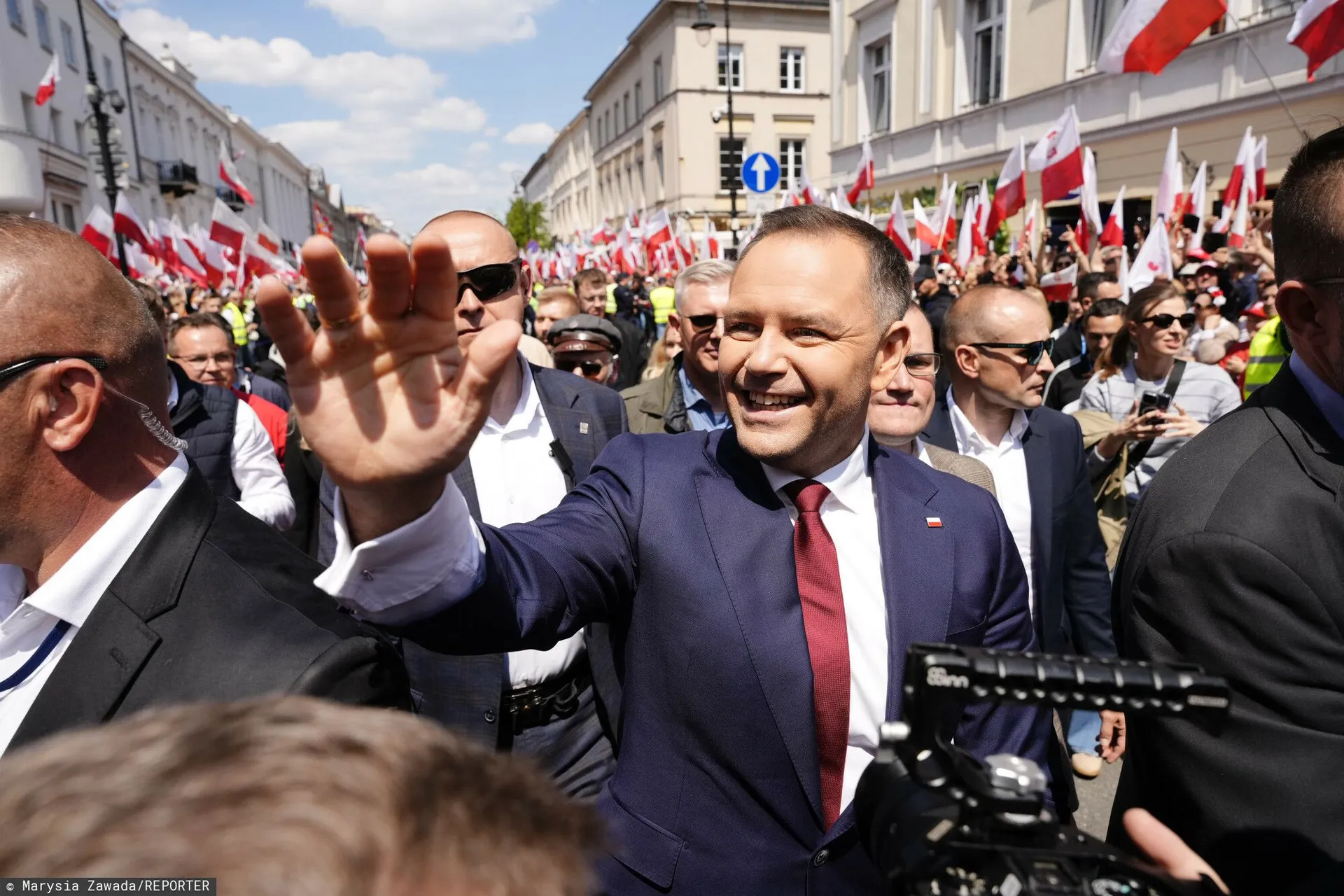 Awantura na wiecu Karola Nawrockiego. Policja w akcji, trzeba było przerwać spotkanie