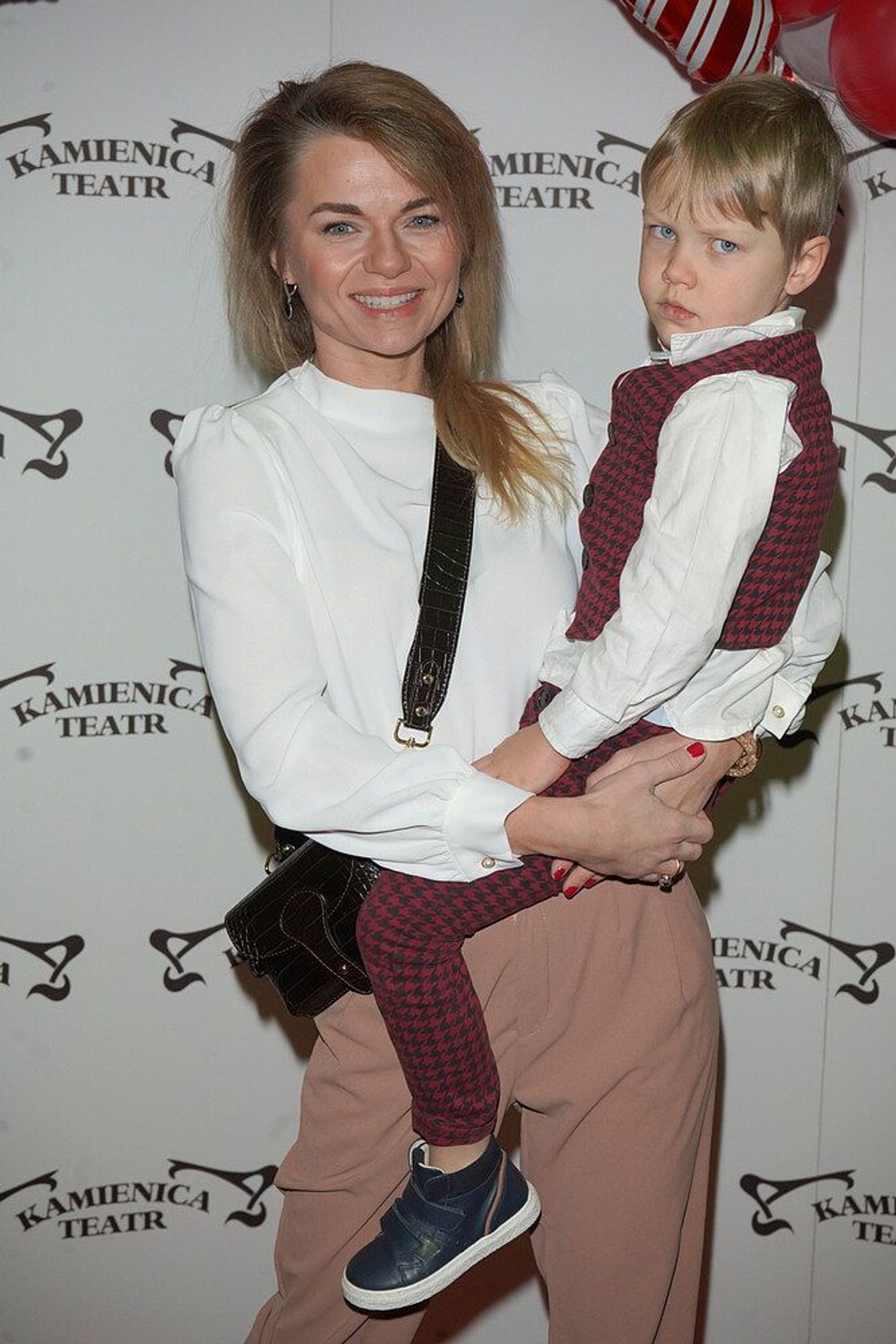 Emilia Komarnicka i Redbad Klynstra pokazali synów. Zdjęcia. | Świat Gwiazd