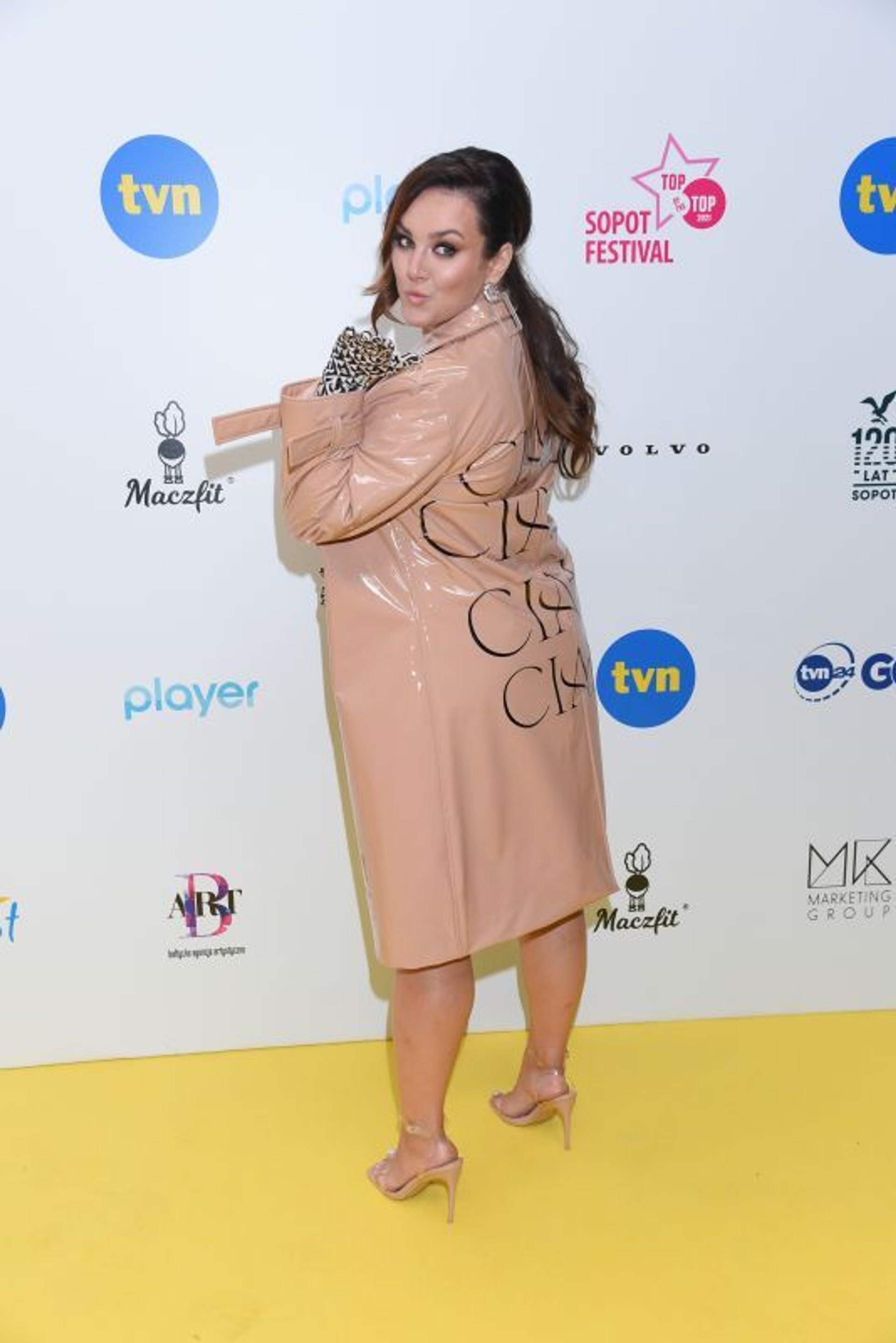 Ewa Farna: jak wygląda teraz, dieta, nowe zdjęcia | Świat Gwiazd