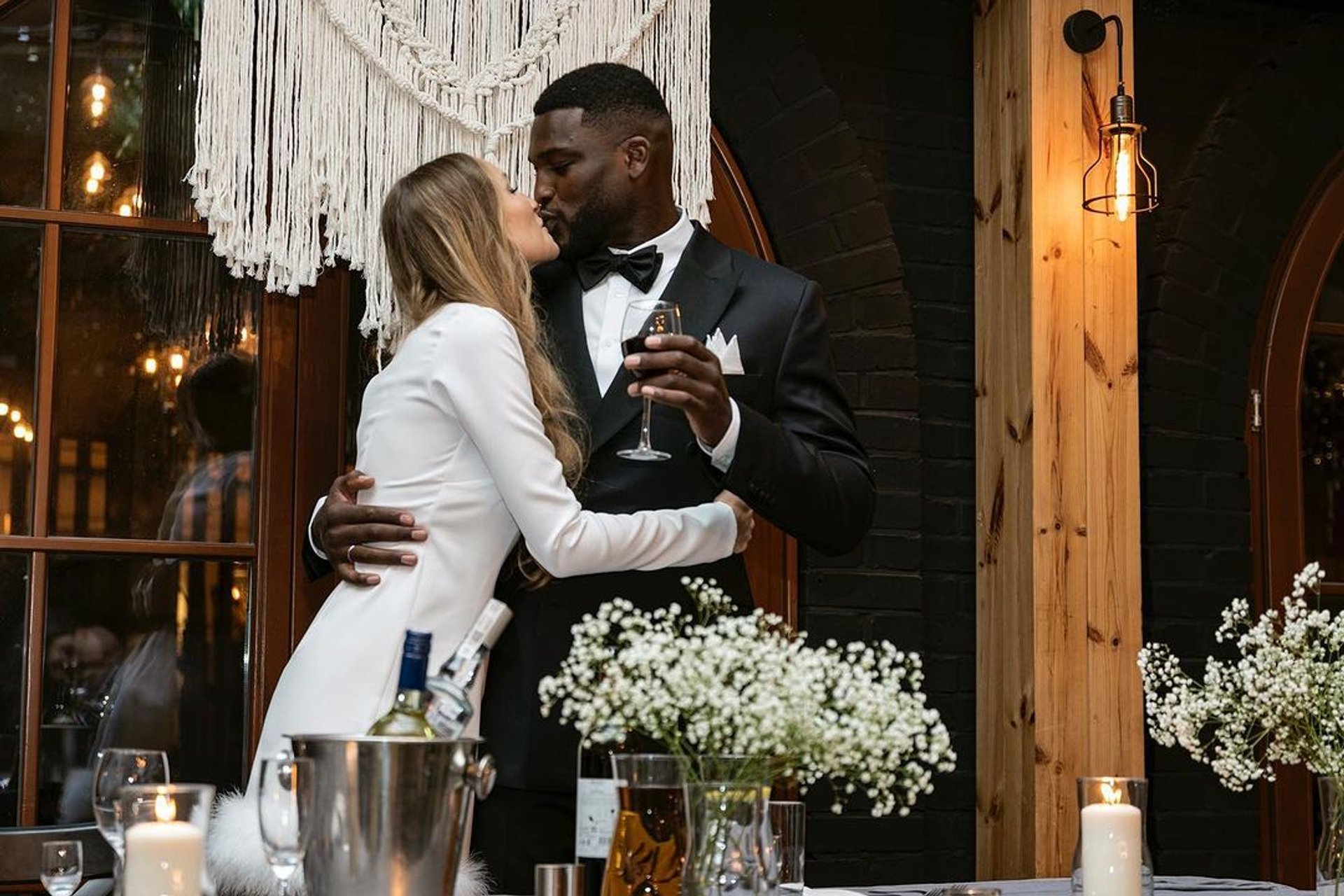 Kim jest Izu Ugonoh? Wiek, żona, dzieci, Instagram | Świat Gwiazd