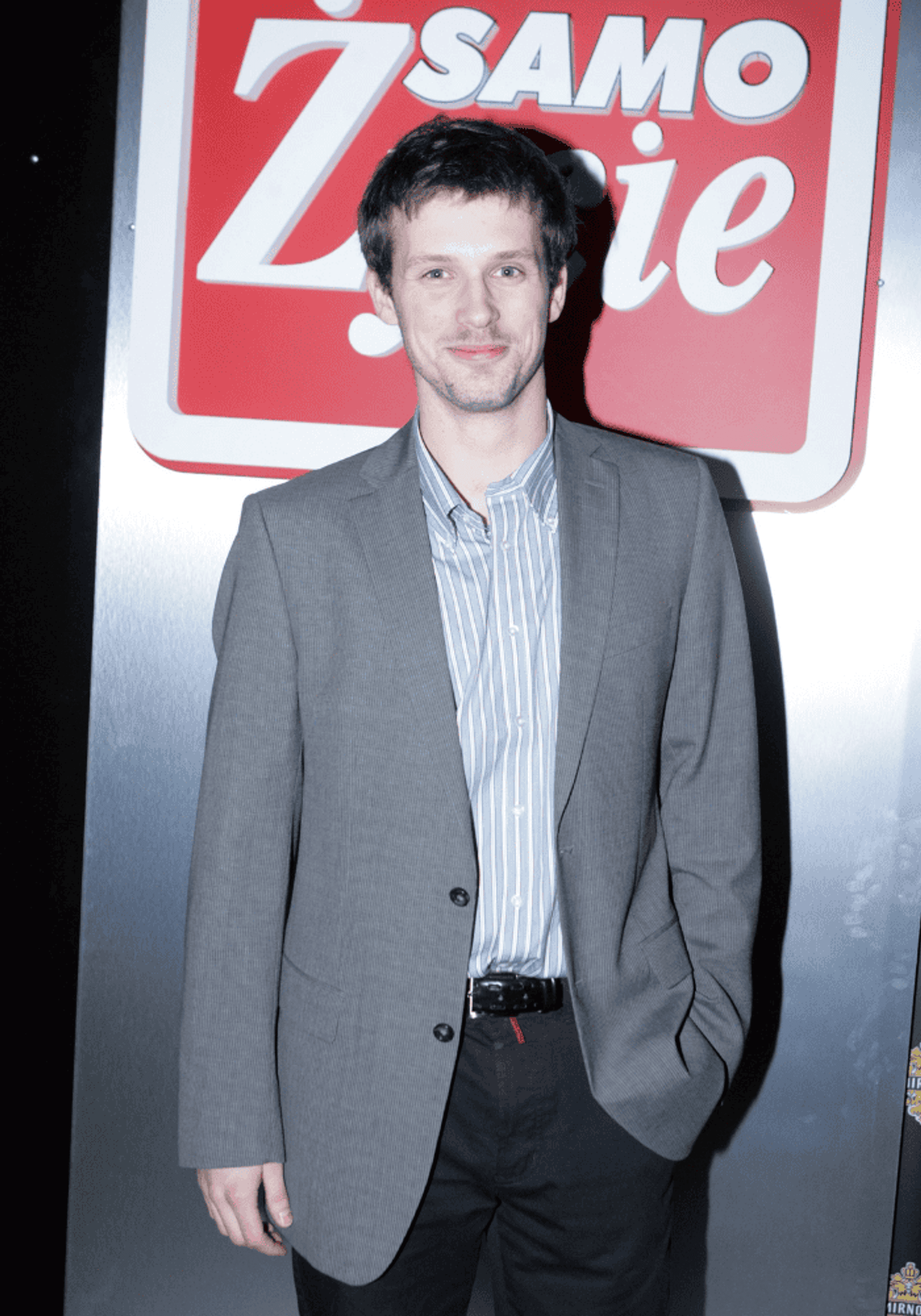 Jakub Strzelecki porzucił aktorstwo dla habitu. Szczegóły. | Świat Gwiazd