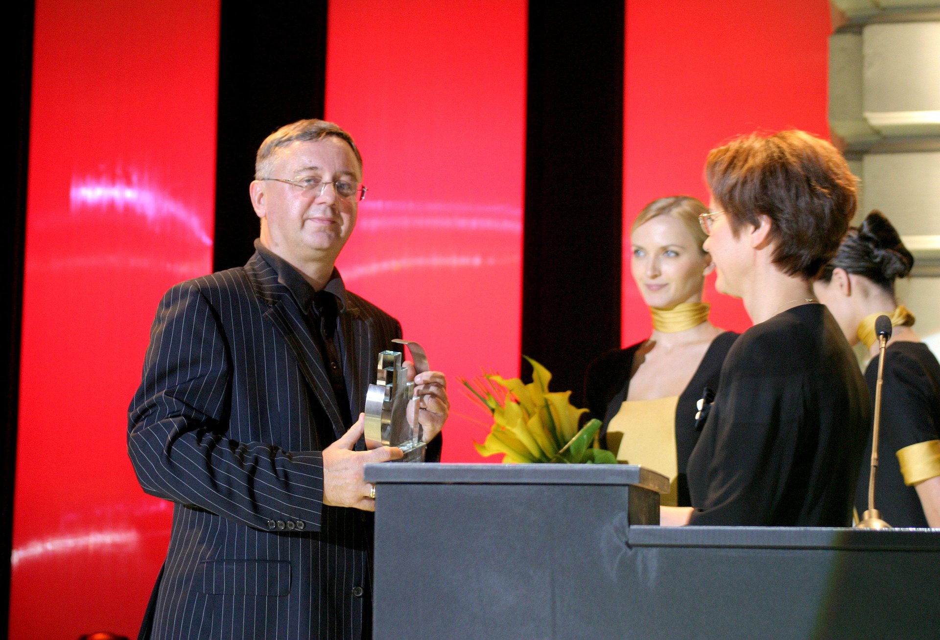 Janusz Filipiak reanimowany. W jakim jest stanie? | Świat Gwiazd