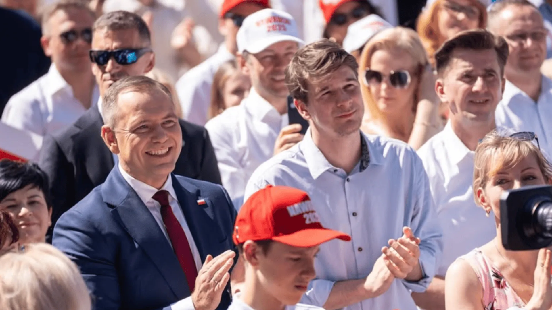 Trzaskowski czy Nawrocki - Mentzen przekazał wiadomość w sprawie swojego poparcia