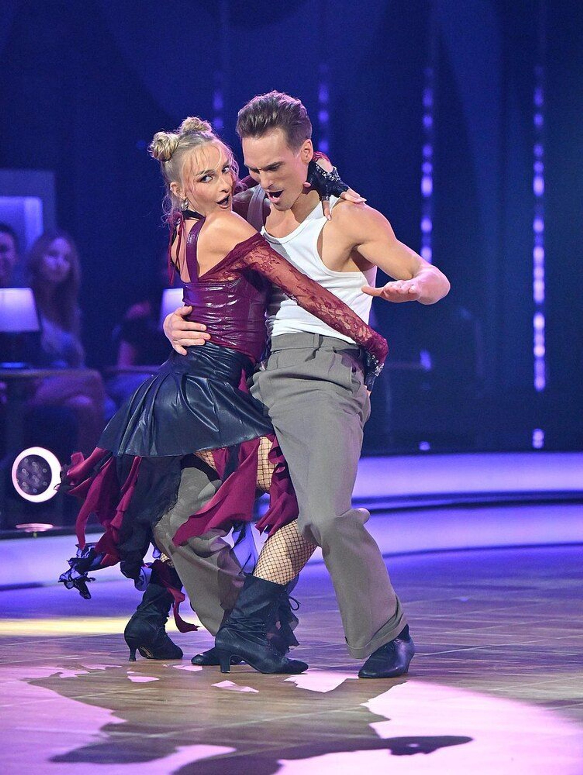 Popiel zatańczy w "TzG" z mamą. To znana aktorka i fani już zacierają ...