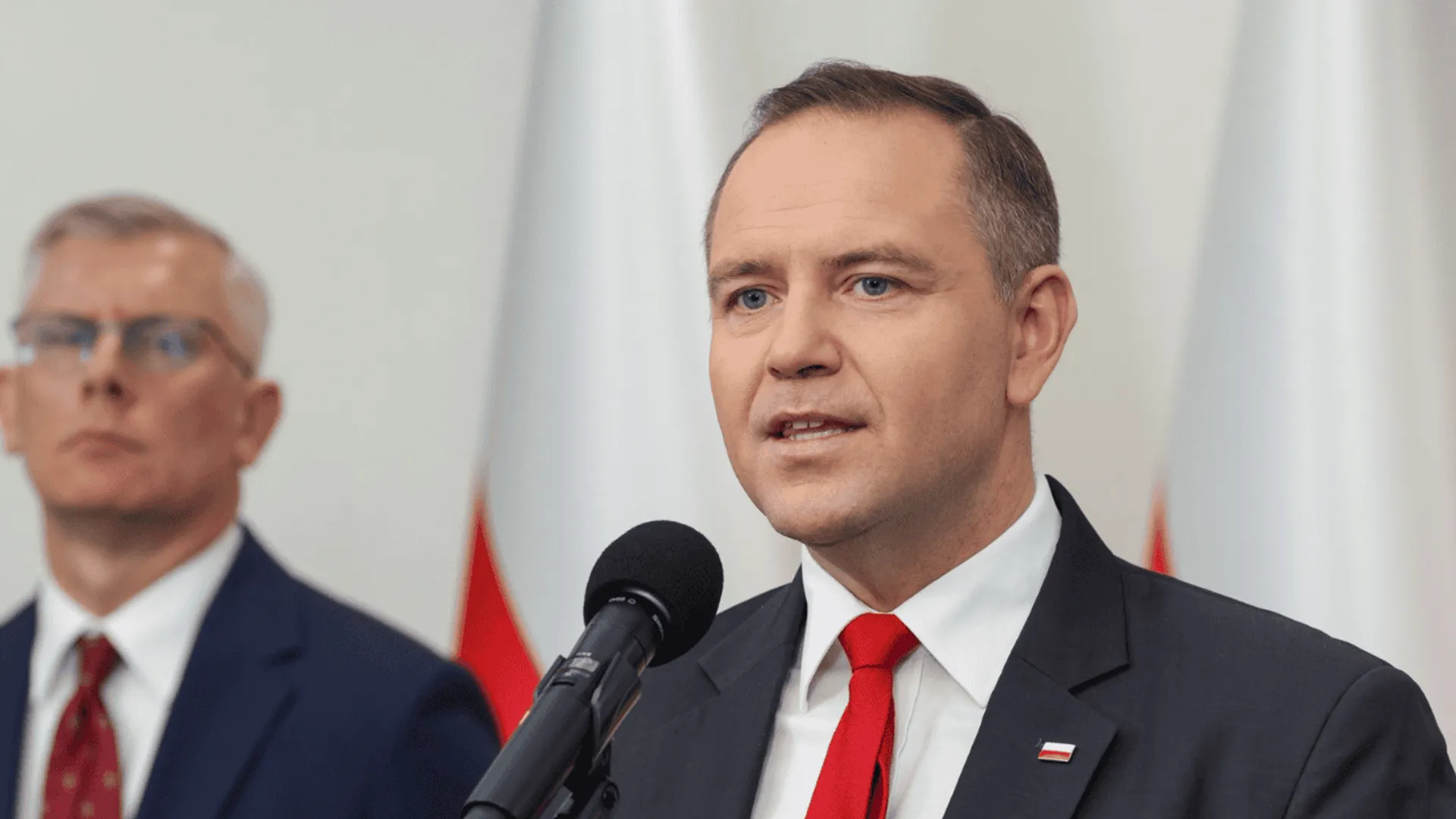 Wiadomo, co działo się na tajnym spotkaniu Nawrockiego z PiS. Poseł Kaczyńskiego zdradził ...