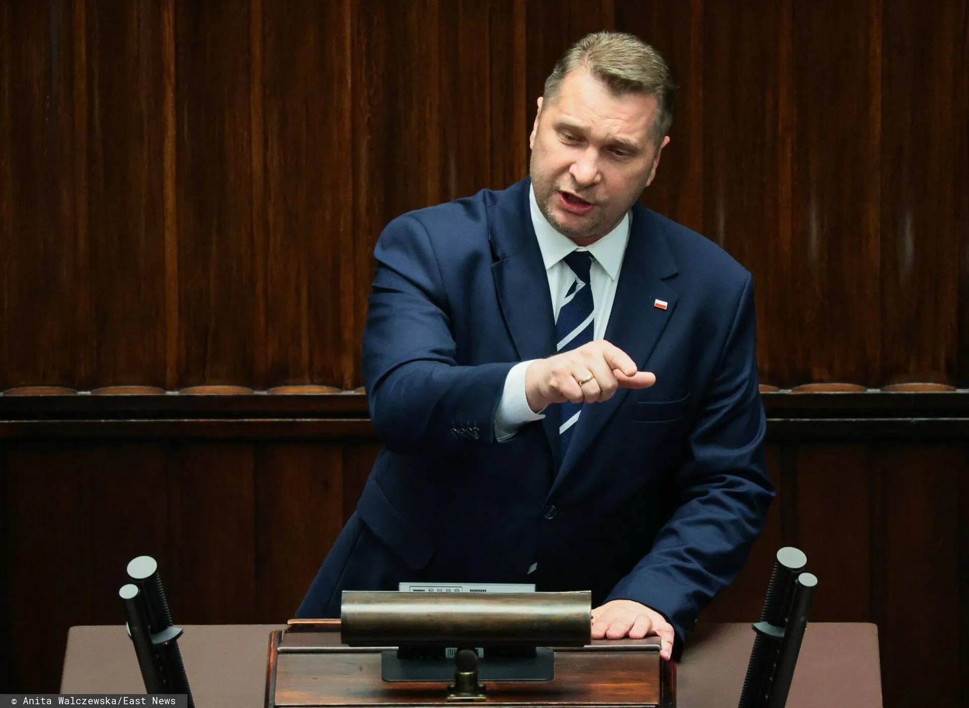 Zawrzało w Sejmie. Czarnek wszedł na mównicę i się zaczęło. Uderzył w rządzących, tak ostry ...