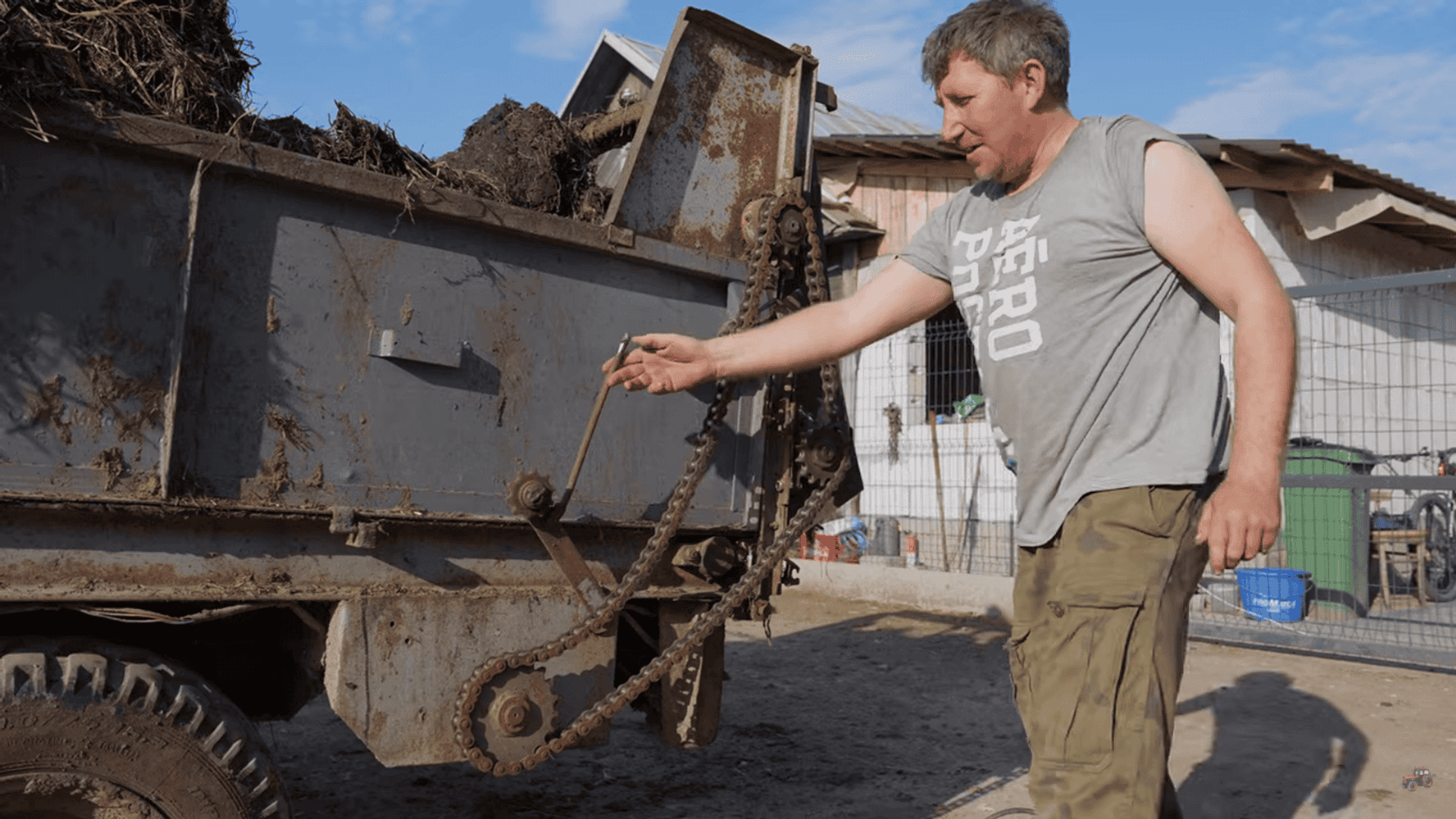 "Rolnicy. Podlasie". Takie wykształcenie ma Andrzej z Plutycz. Gienek się wygadał | Goniec