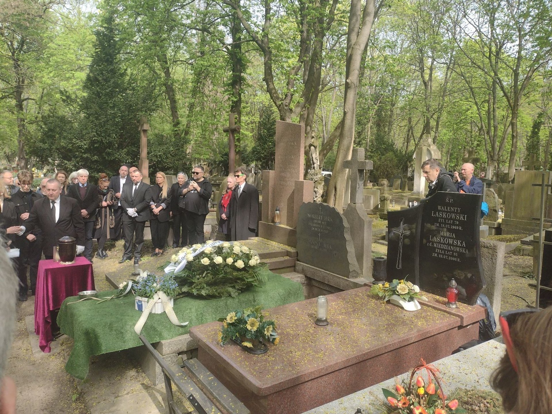 Pogrzeb Stanisławy Ryster. Zdjęcia, relacja | Świat Gwiazd