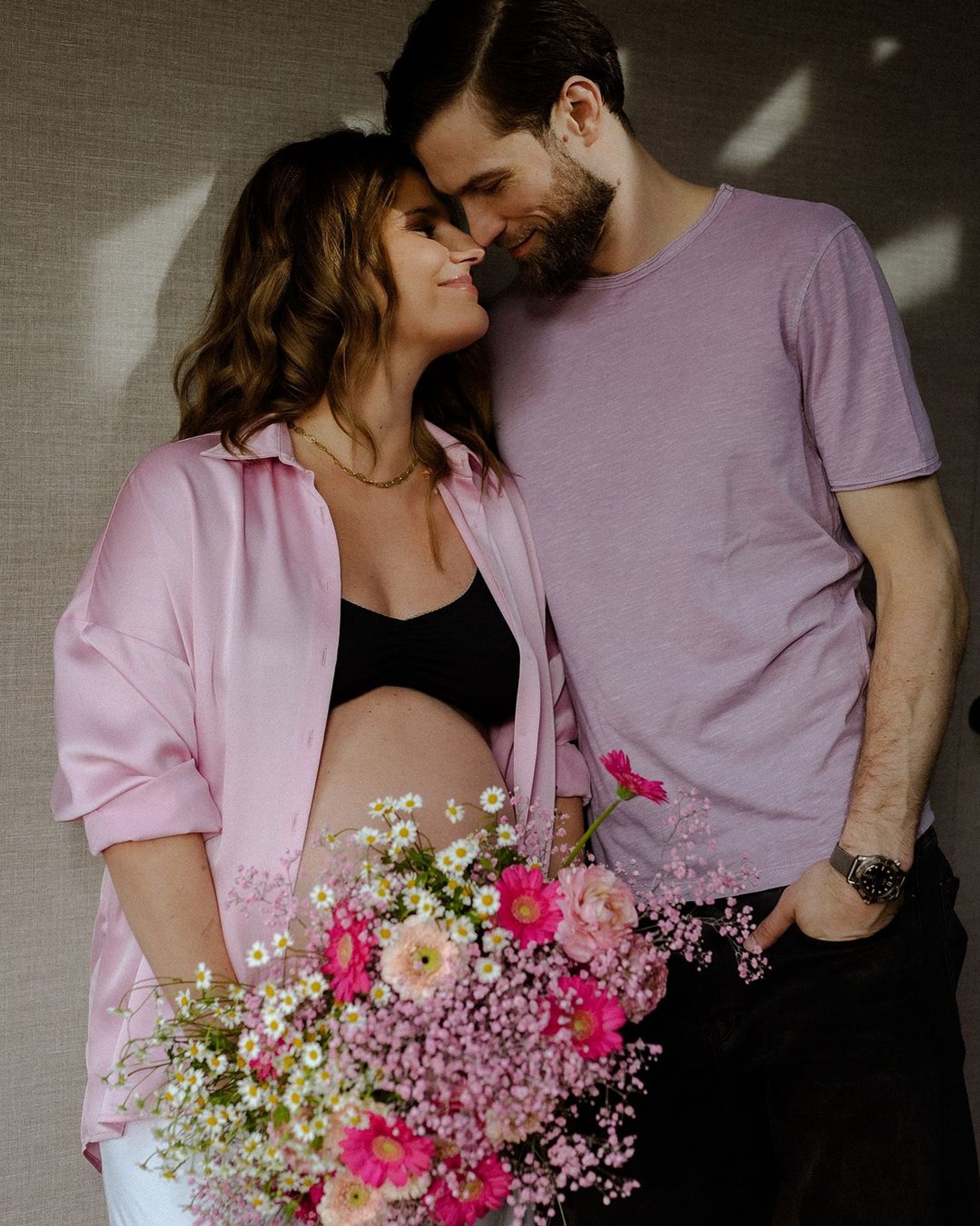 Sesja ciążowa Zofi Zborowskiej. Zdjęcie | Świat Gwiazd