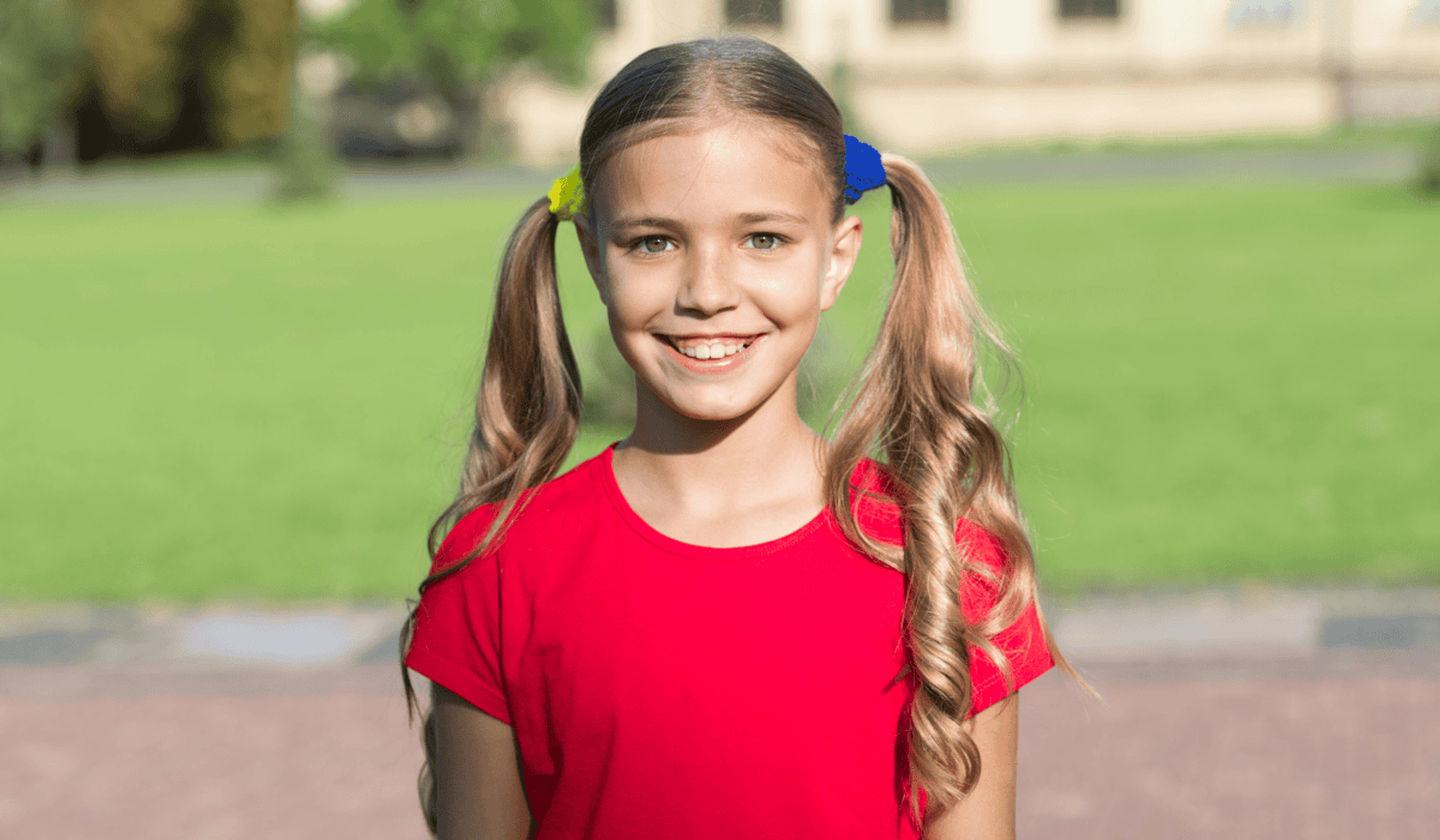 Fryzury dla dziewczynek na rozpoczęcie roku | Portal Parentingowy