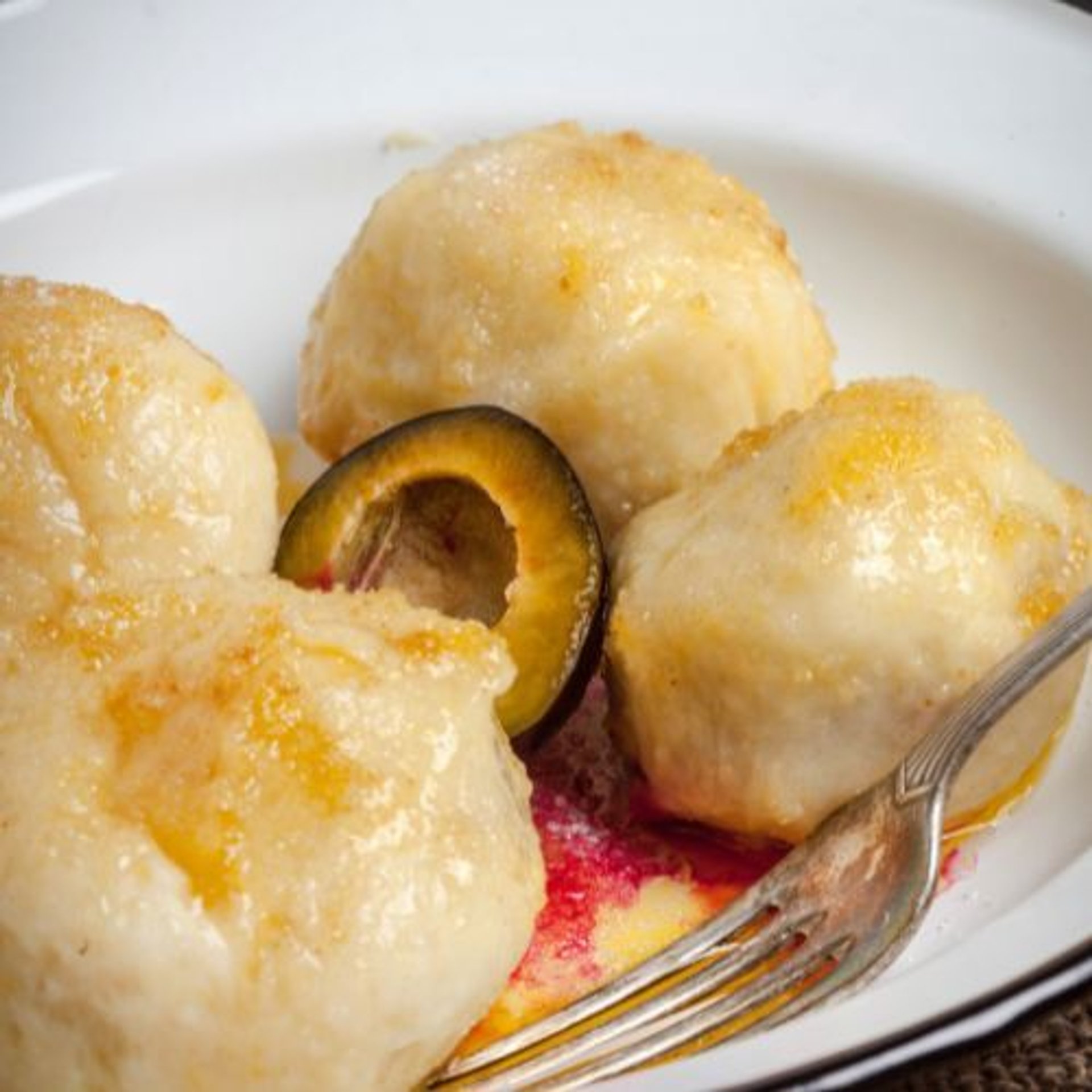 Moja babcia robiła najlepsze knedle ze śliwkami. Zawsze pamiętała o 1 ...