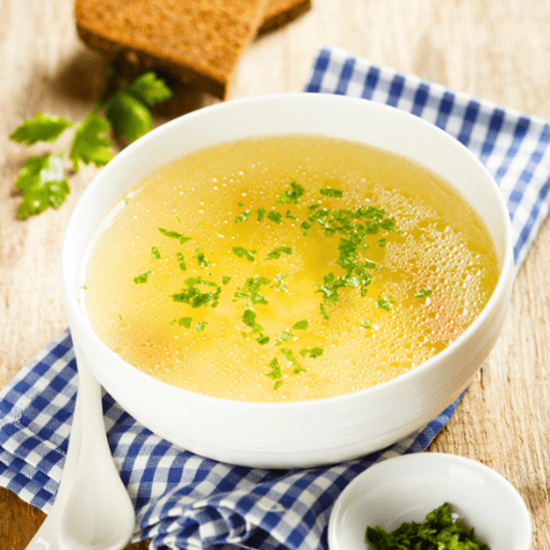 Z jakiego mięsa najlepiej ugotować rosół? Wybór Okrasy zachwycił ...