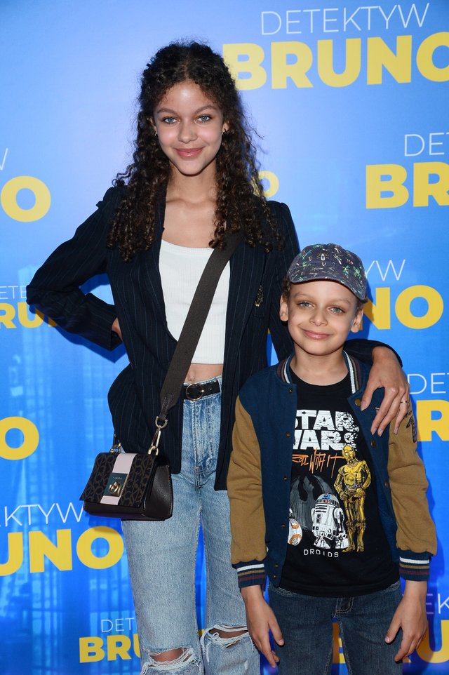 Emilia Dankwa zabrała młodszego brata na premierę bajki. Ależ oni są do ...