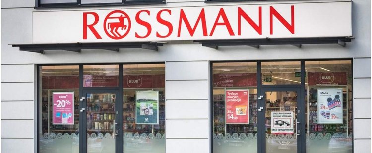 Ile zarabia się w Rossmannie? Najpopularniejsza w Polsce drogeria ...