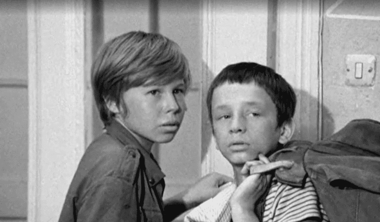 Dziś jest posłem, a ponad 20 lat temu robił karierę w "Idolu". Tak ...