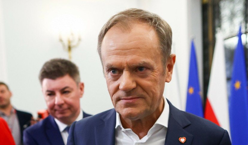 Donald Tusk dostaje aż trzy emerytury. Kwoty robią wrażenie Donald Tusk dostaje aż trzy emerytury. Kwoty robią wrażenie