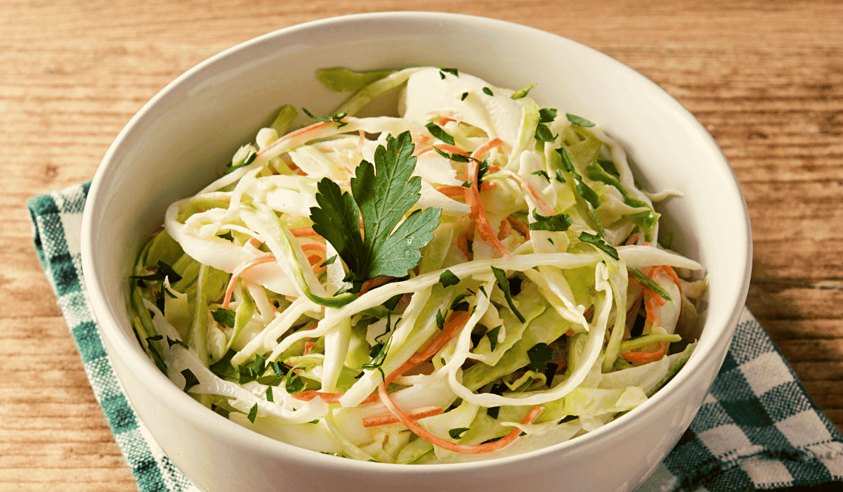 Poznaliśmy sekret surówki jak z chińskiej restauracji. Kluczowa jest zalewa